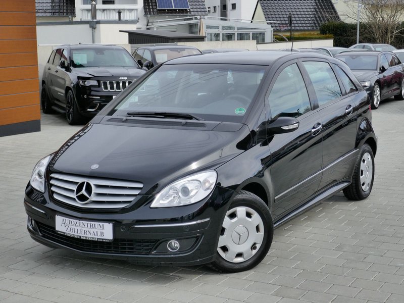 Mercedes-Benz B 170 *AUTOMATIK*1.HAND*WENIG KM*NAVI*MB-WARTUNG ...